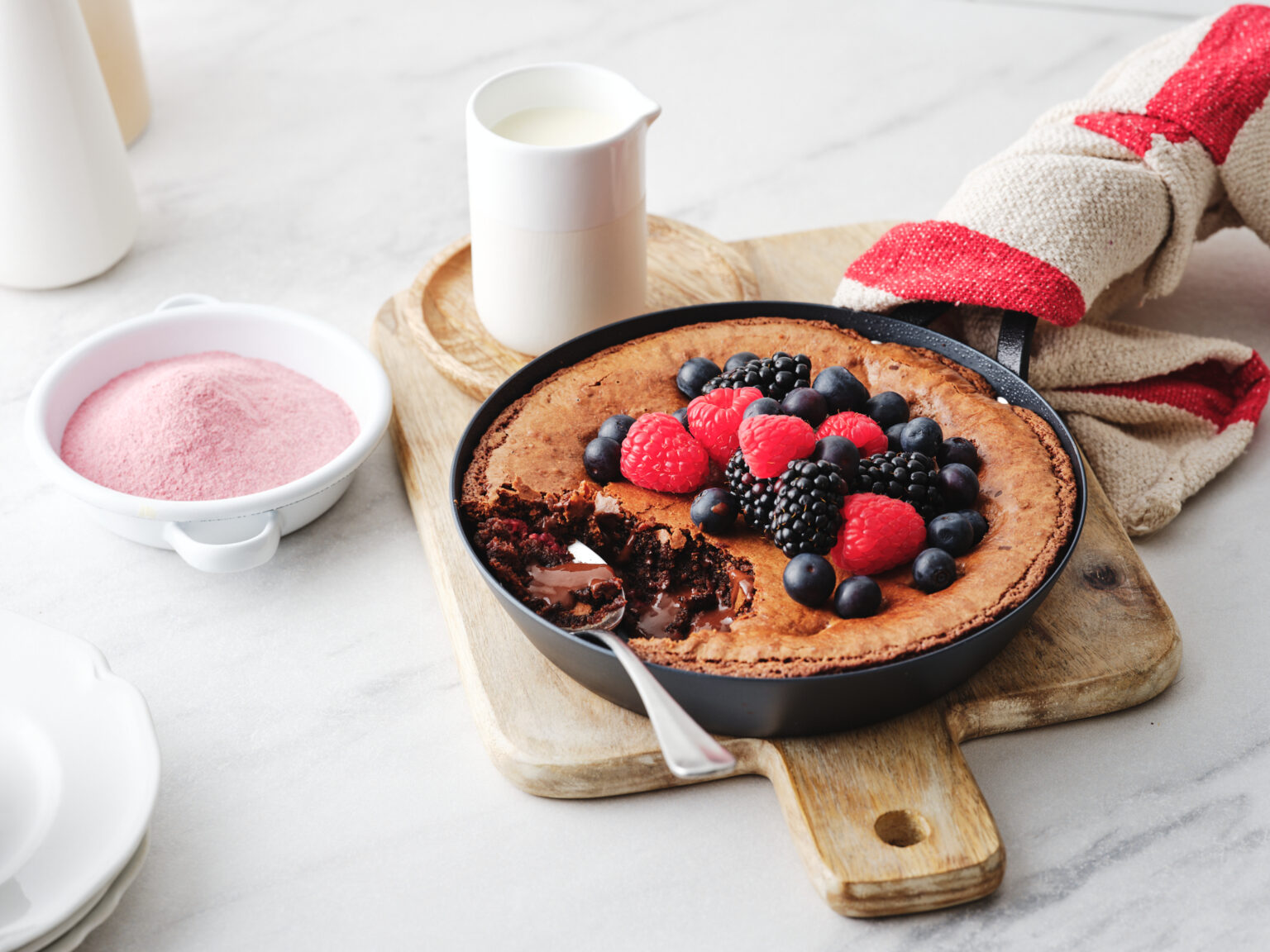 WARM SKILLET CHOCOLATE & BERRY BROWNIE - The Latest